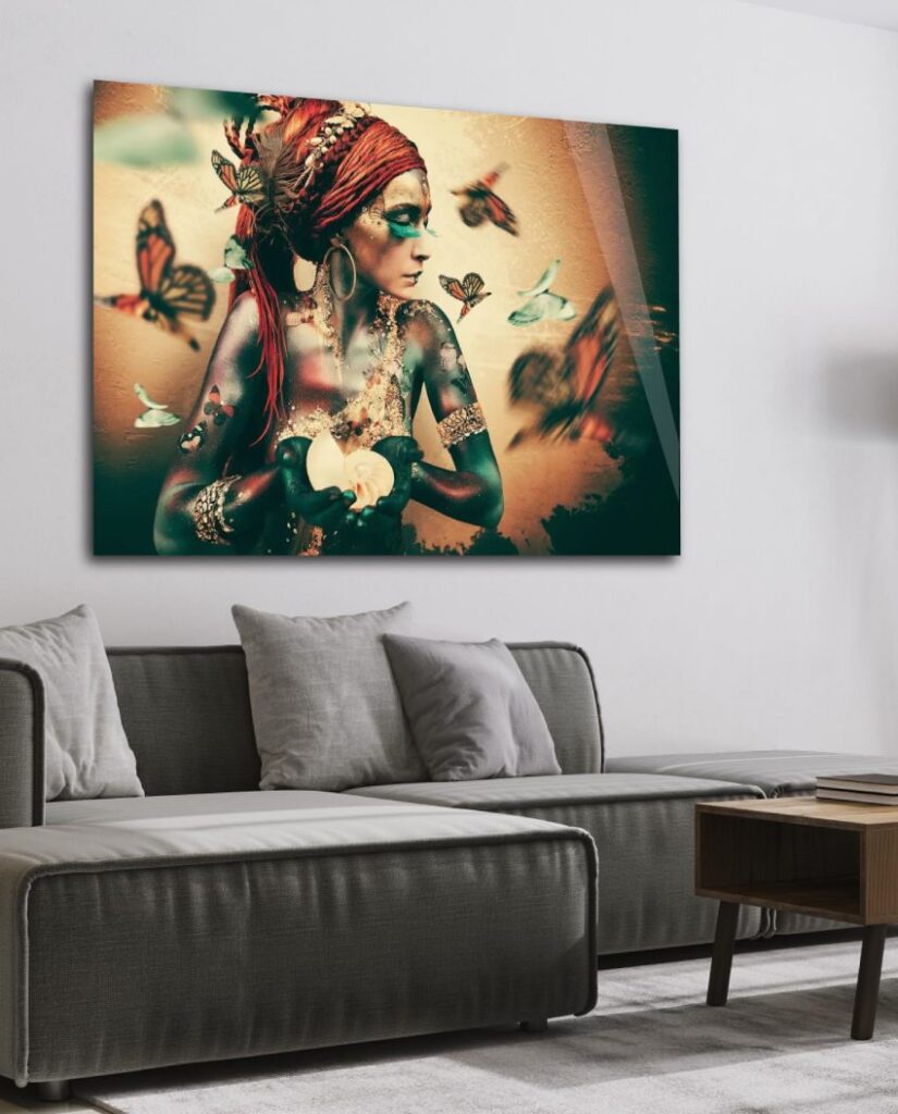 Wanddecoratie van de vrouw met vlinders I Summon II